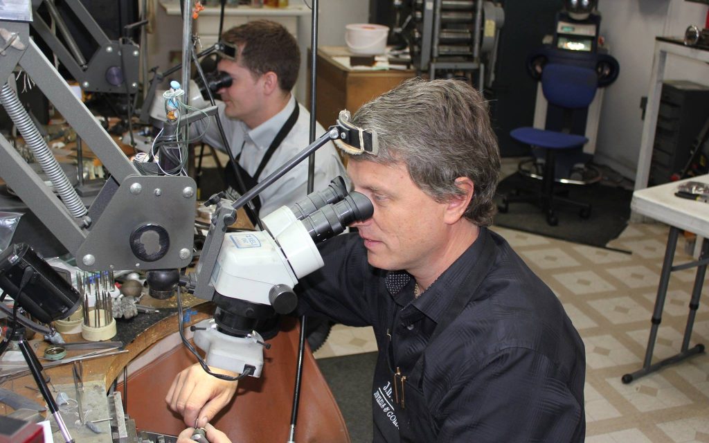 Custom Jewelry – Revell Jewelers